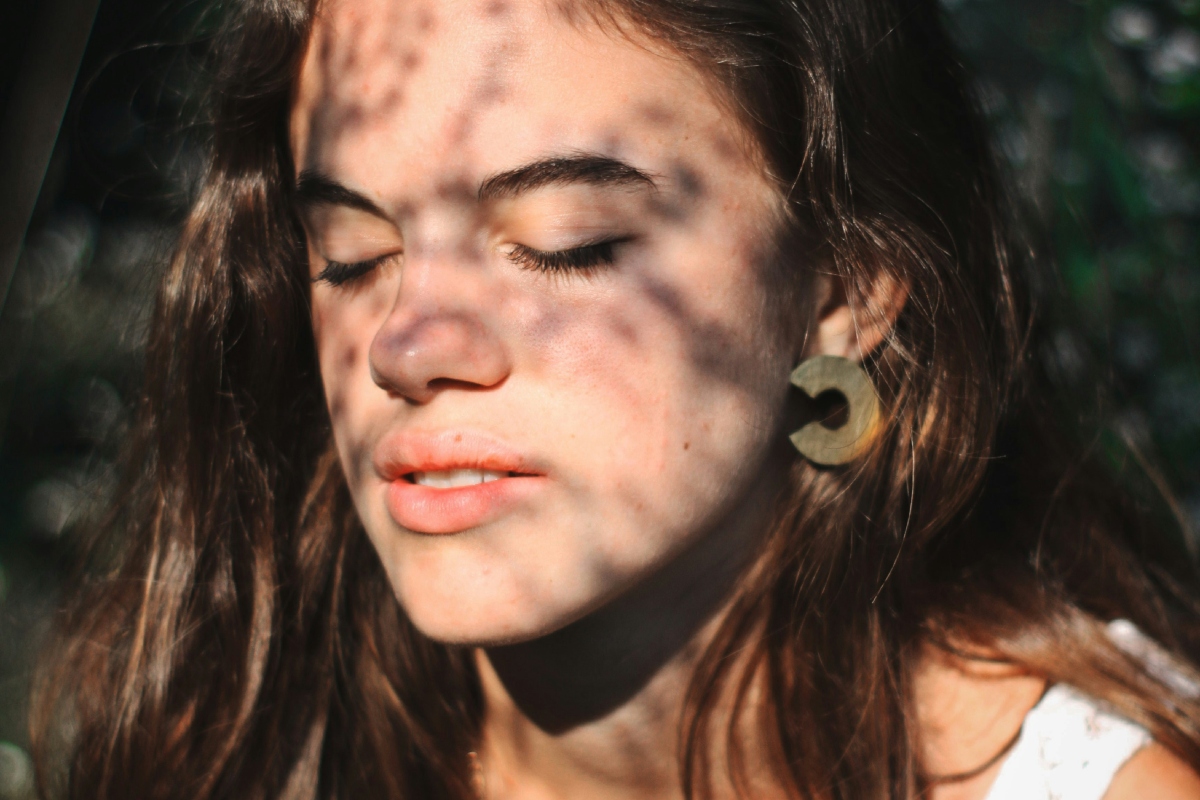 Samo kašika do čiste kože: Prirodni trik koji spašava lice ljeti - Žene.ba